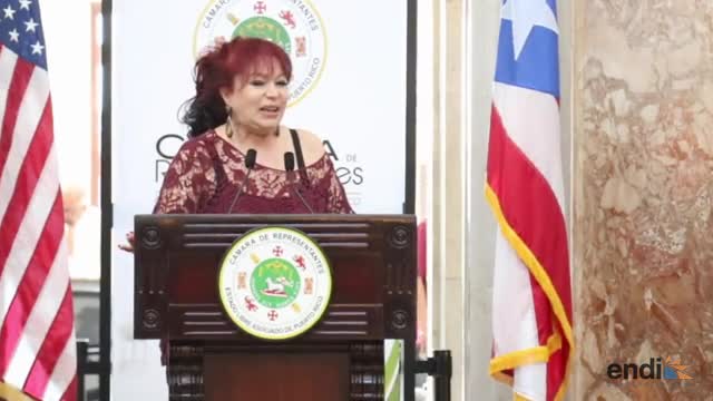 Cámara de Representantes honra a Iris Chacón - El Nuevo Día