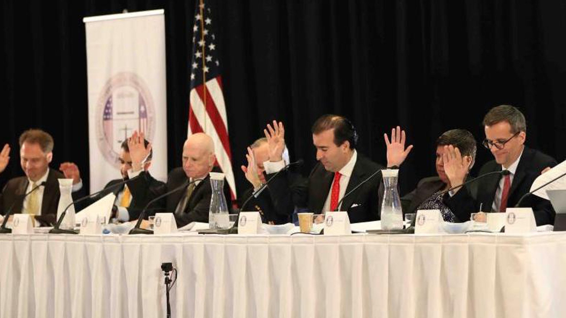 La Junta de Supervisión Fiscal exige más recortes en Puerto Rico - El ...