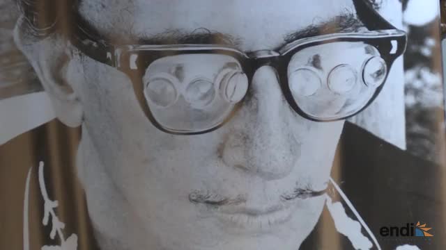 El bigote de Salvador Dalí resiste al paso de los años - El Nuevo Día