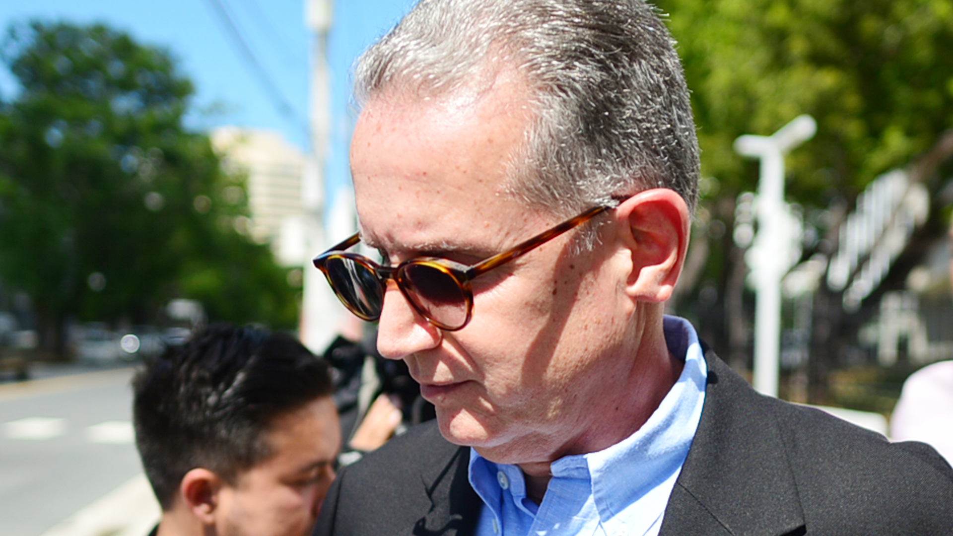 Así salió Alberto Velázquez Piñol del Tribunal Federal - El Nuevo Día