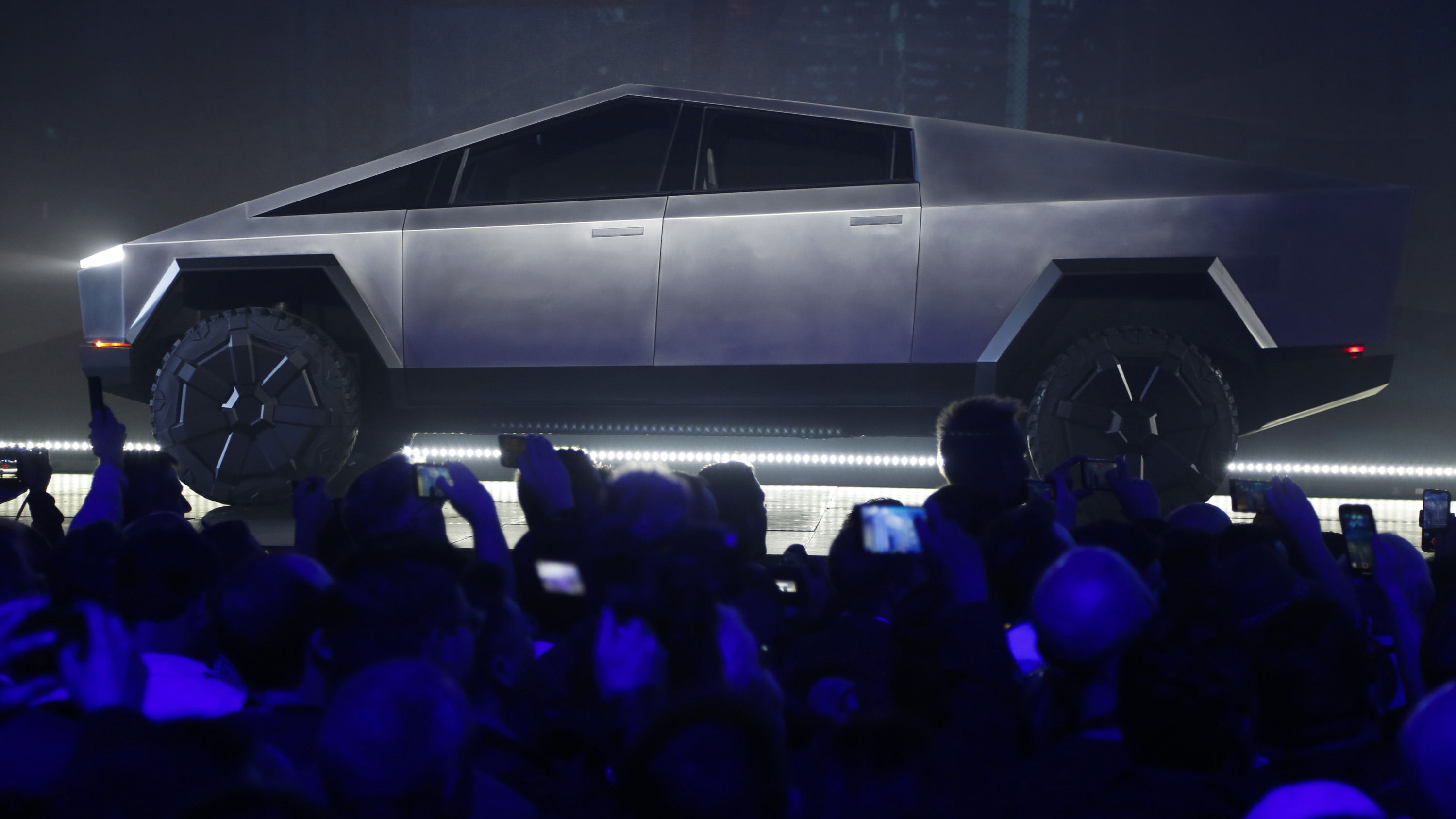 Bochornosa presentación del auto "indestructible" de Tesla - El Nuevo Día