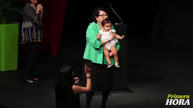 Sonia Sotomayor muestra su ternura en Puerto Rico - Videos - Primera Hora